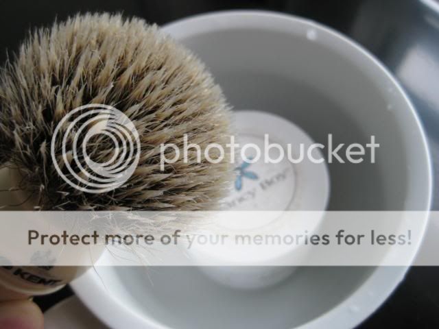 Comprehensive Guide to Lathering soaps, creams, shavesticks in a bowl ...